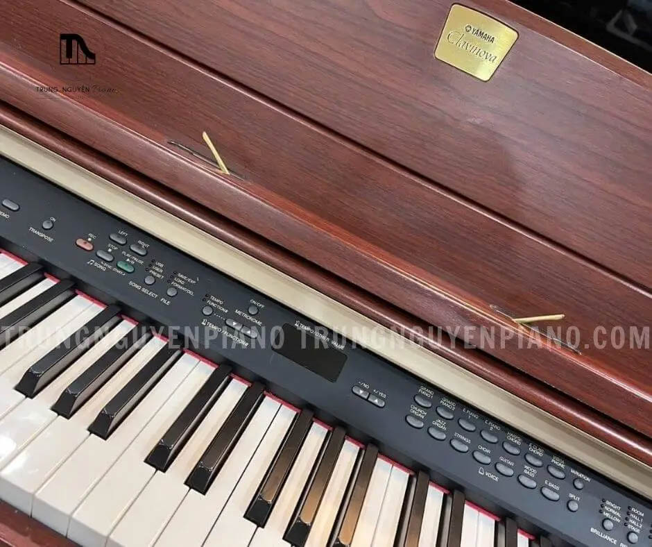 Đàn Piano Yamaha CLP 240 M - Trung Nguyên Piano