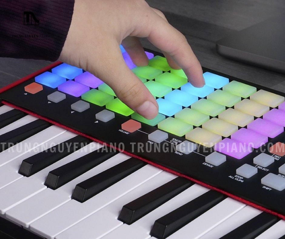 Akai APC KEY 25 MK2 thiết kế tối ưu cho Ableton Live